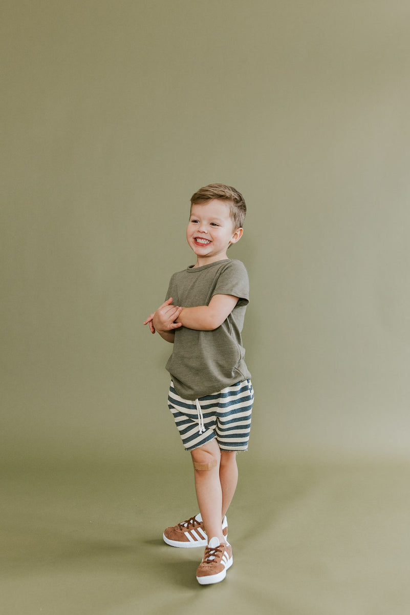 basic tee - heather buck – Childhoods Clothing